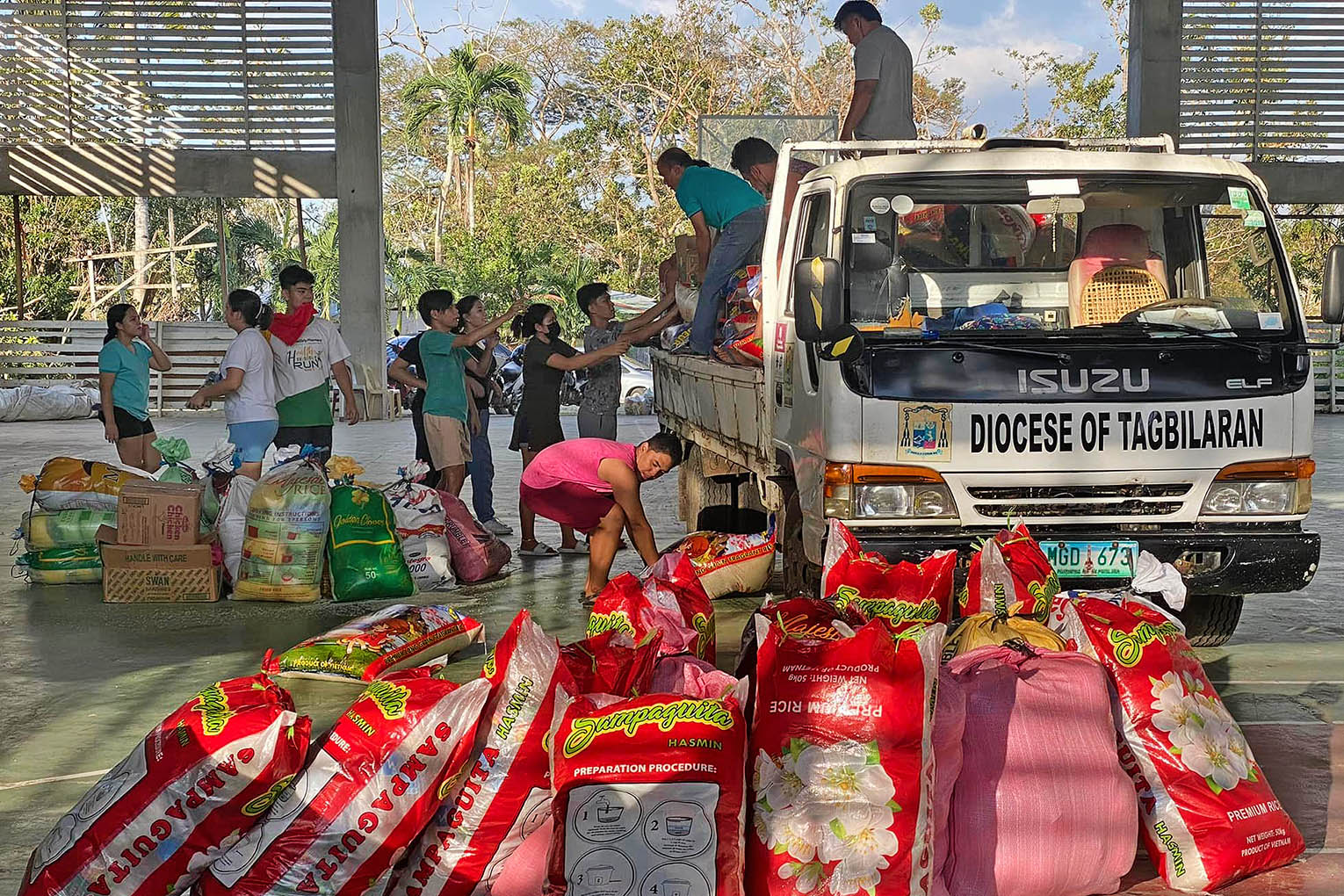 Bohol bishop calls to ‘set aside politics’ and unite for disaster ...