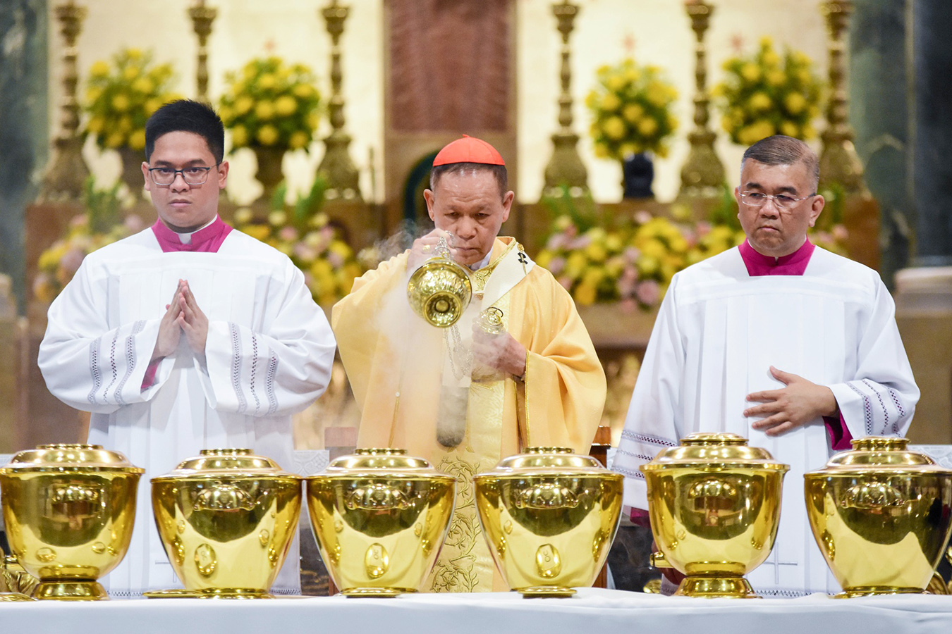 Priests who neglect prayer fall to worldly temptations, says Manila ...