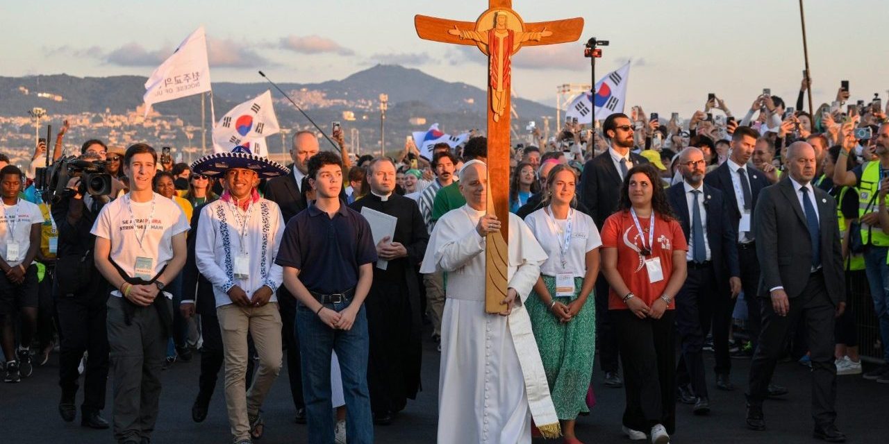 Worldwide Catholic population up, vocations down | CBCPNews