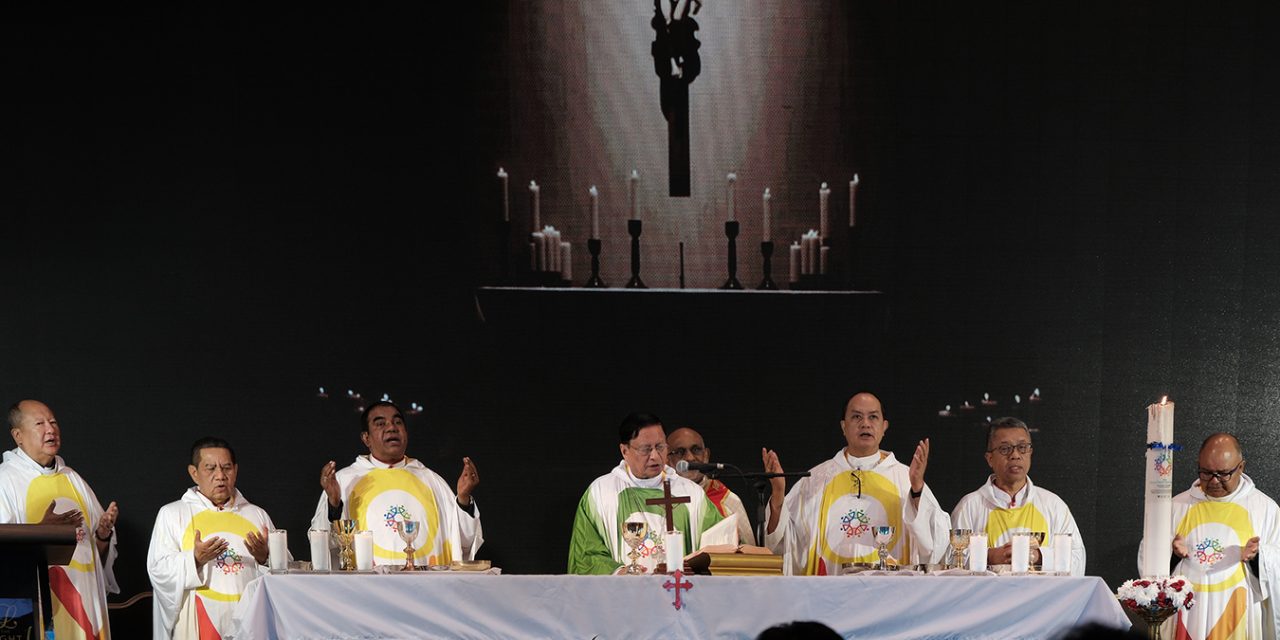 Cardinal Bo: Evangelization starts with smiles, not fear | CBCPNews