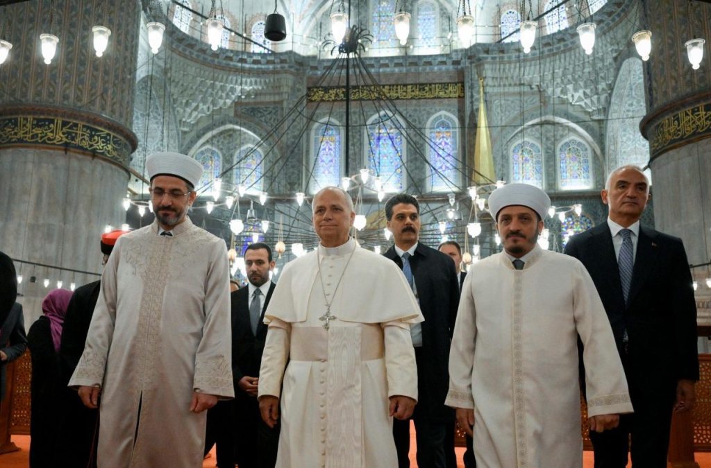 Pope Leo XIV visits emblematic Turkish mosque in sign of fraternity ...